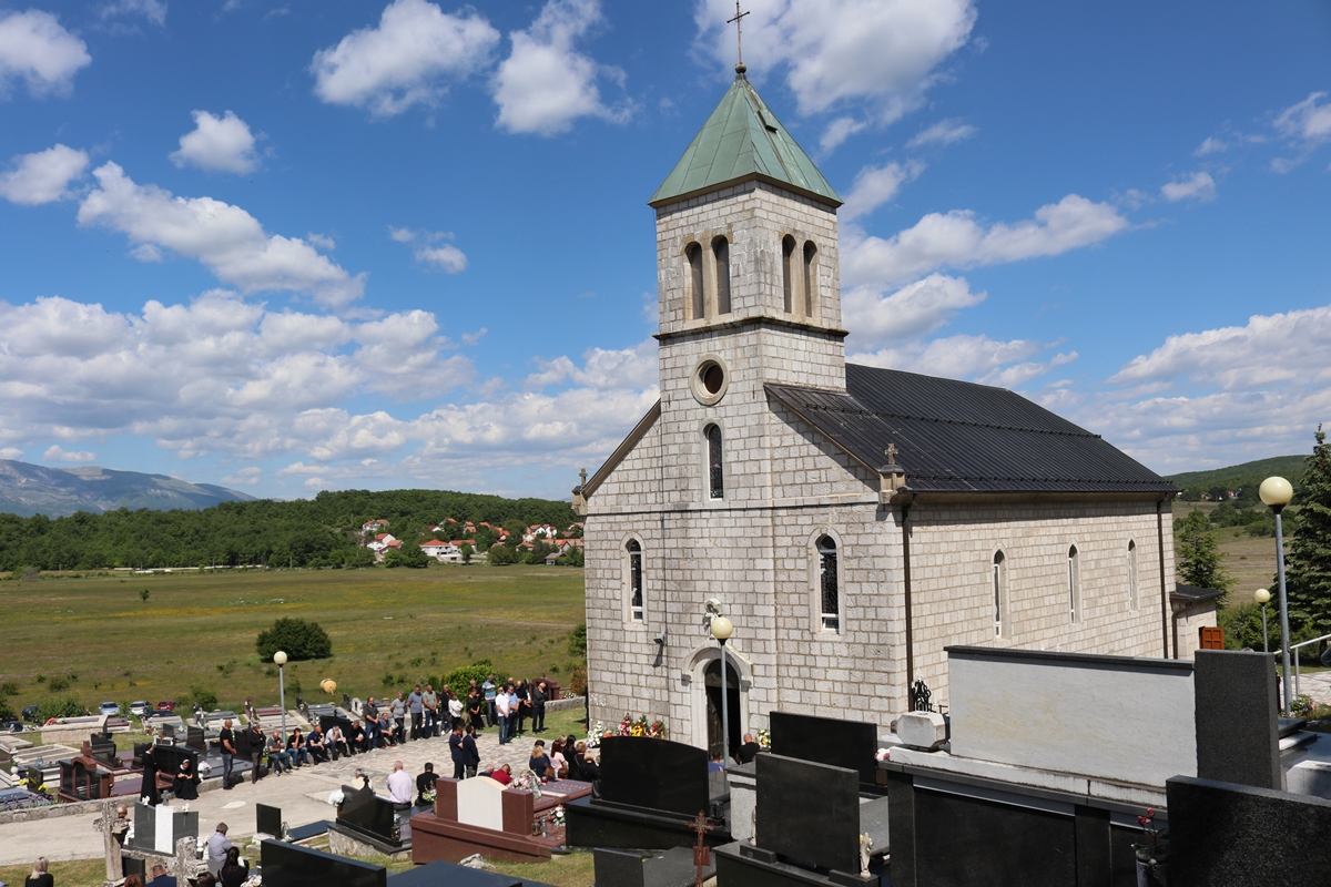 Otvaranje Svete godine u Mostarsko-duvanjskoj i Trebinjsko-mrkanskoj biskupiji – Župa Sv. Franje ...